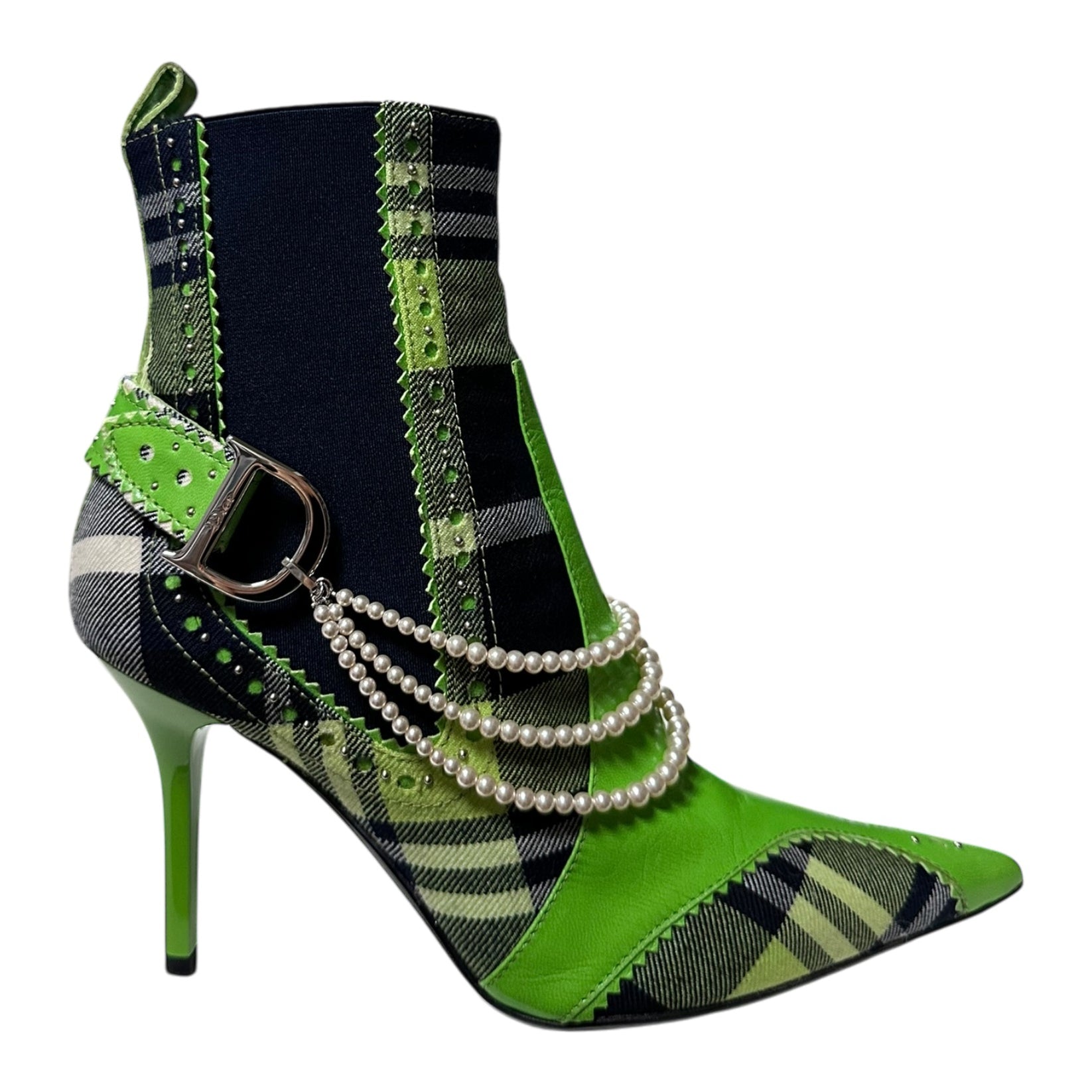 CHRISTIAN DIOR Spring Summer 2004 D'Trick Check Pearl Embellished Poin ...